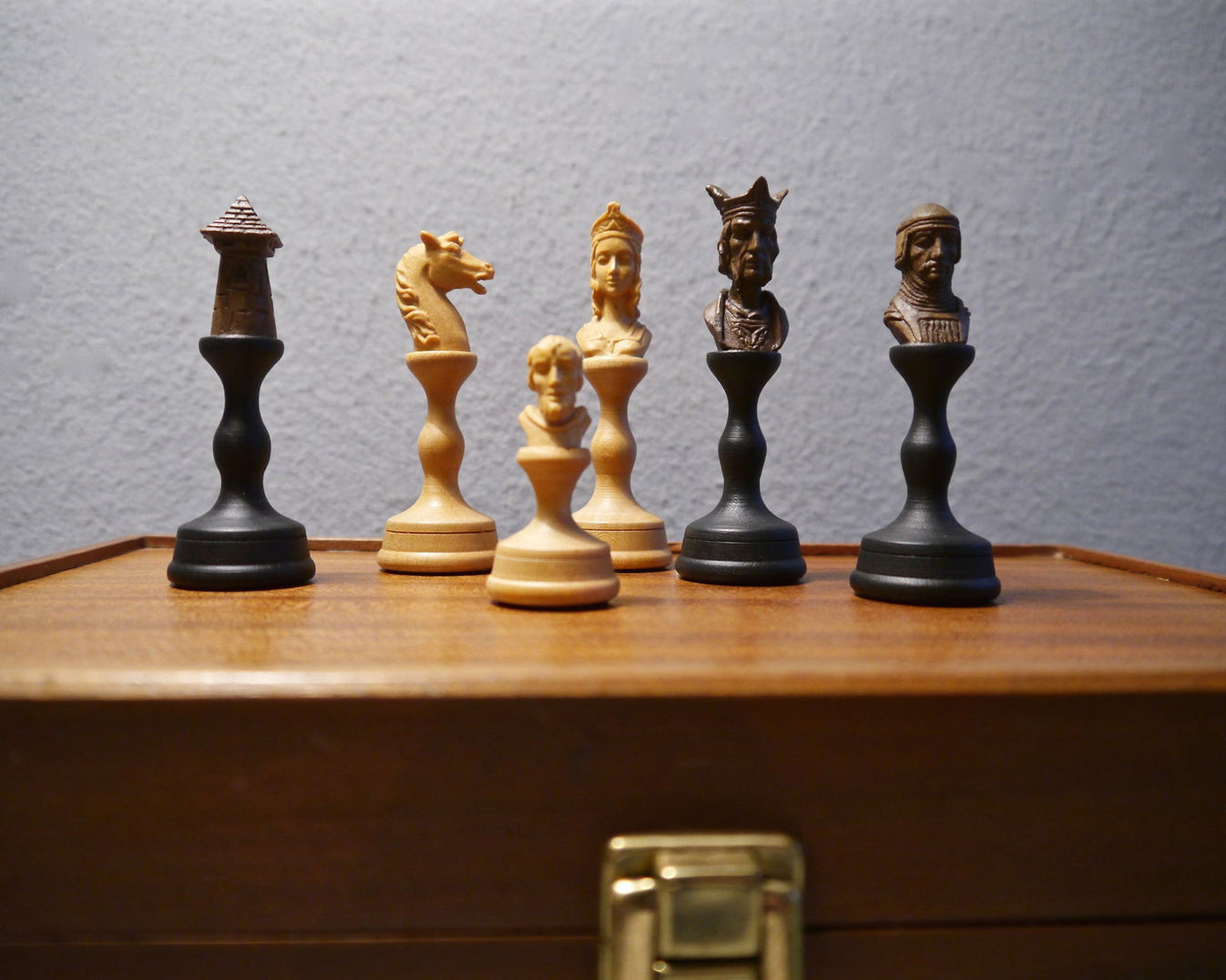 Anri ‘Mediolanum'Chess Set – Luke Honey | Antiques, Chess, Backgammon ...