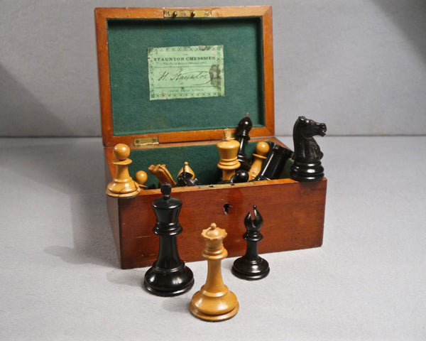 Jaques Staunton Boxwood Chess Set, circa 1890 – Luke Honey | Antiques ...