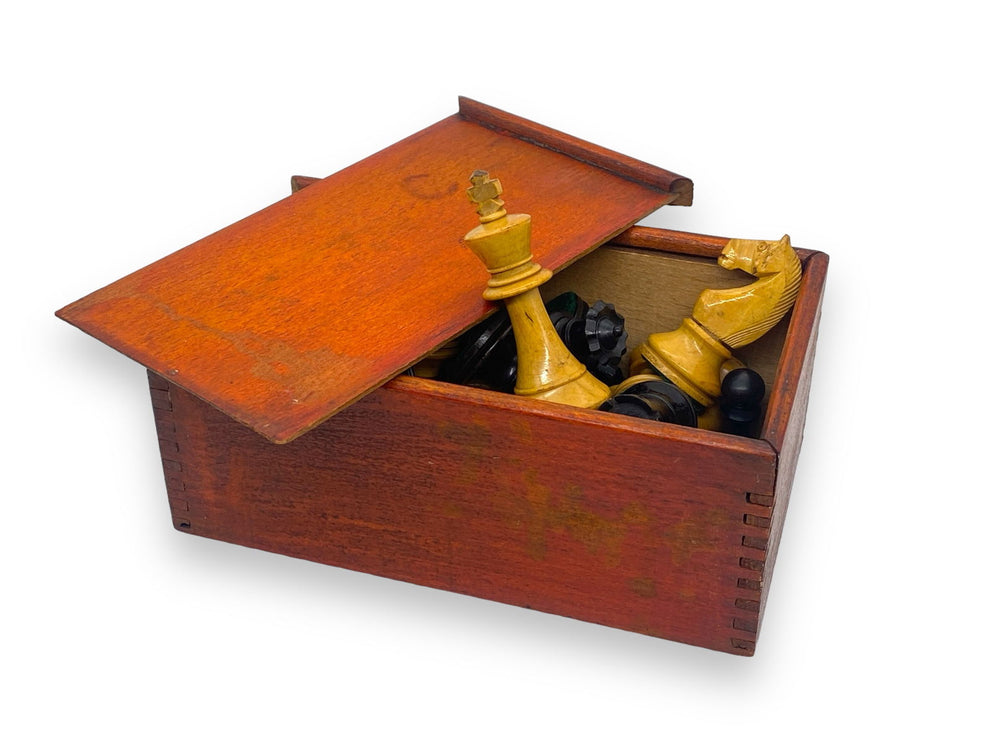 'Staunton' Boxwood Chess Set circa 1925 – Luke Honey | Antiques, Chess ...